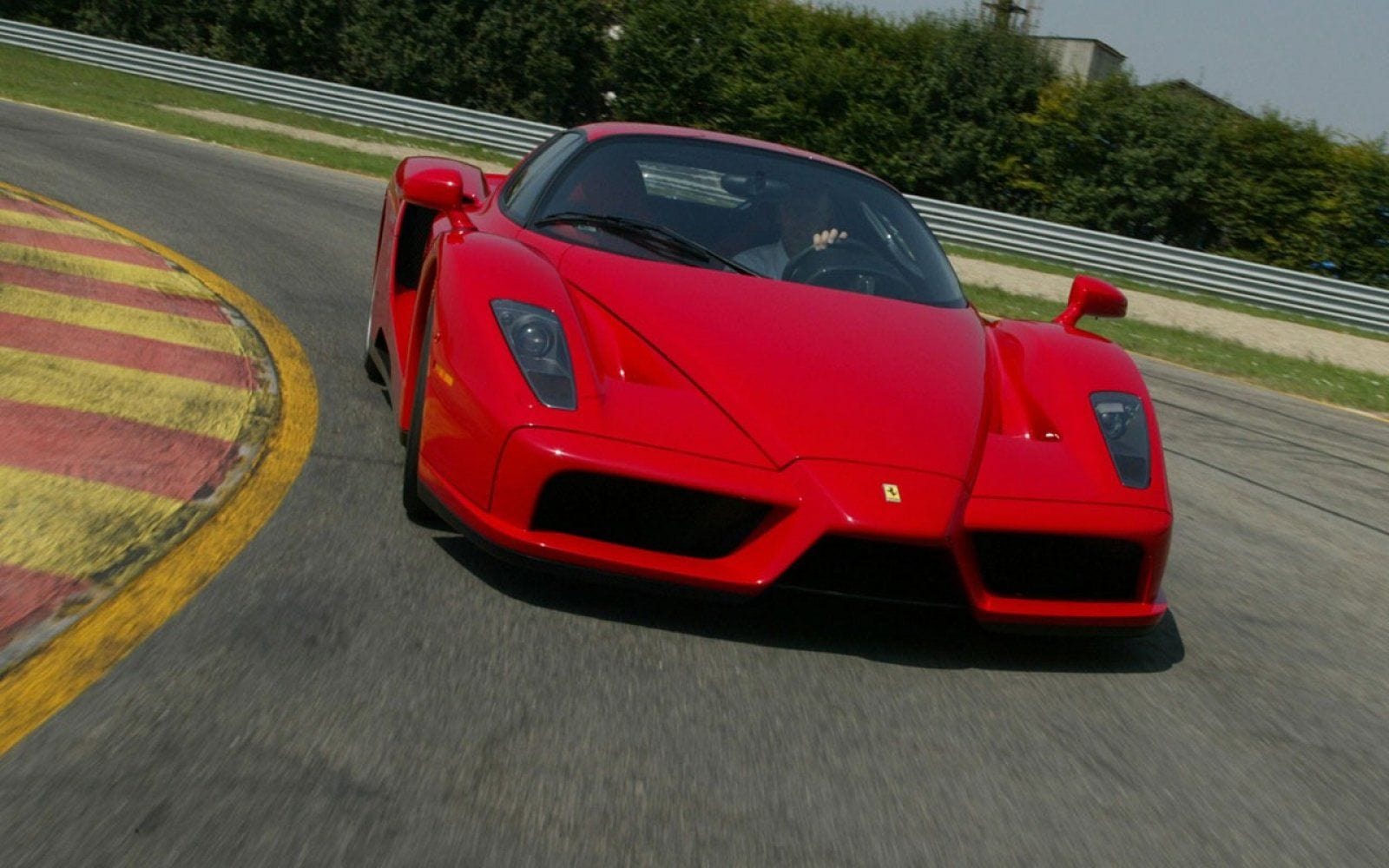 Enzo - CUSTOM CONCEPTS