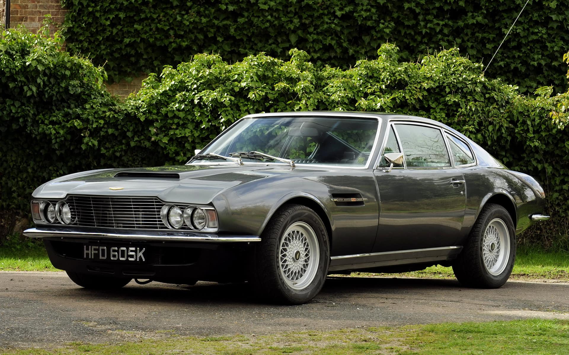 DBS V8 - CUSTOM CONCEPTS
